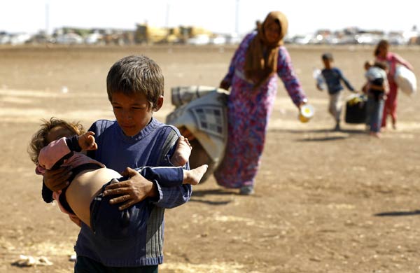 Over 130 000 Syrian Refugees Cross Into Turkey Over Weekend[1