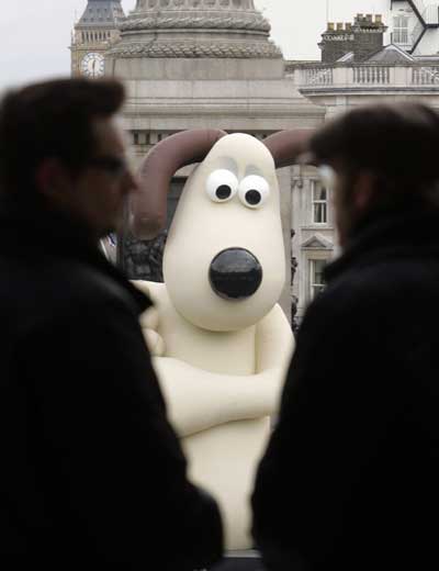 Gromit displayed in London_chinadaily.com.cn_language Tips