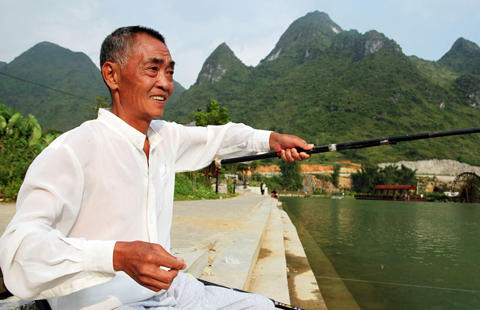 Chinese actress Mei Ting poses in red dress[1]- Chinadaily.com.cn