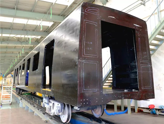 The first carbon fiber composite material subway train in Changchun ...