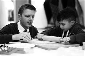 Book launch, stamps and cookies|Sunday Image|chinadaily.com.cn